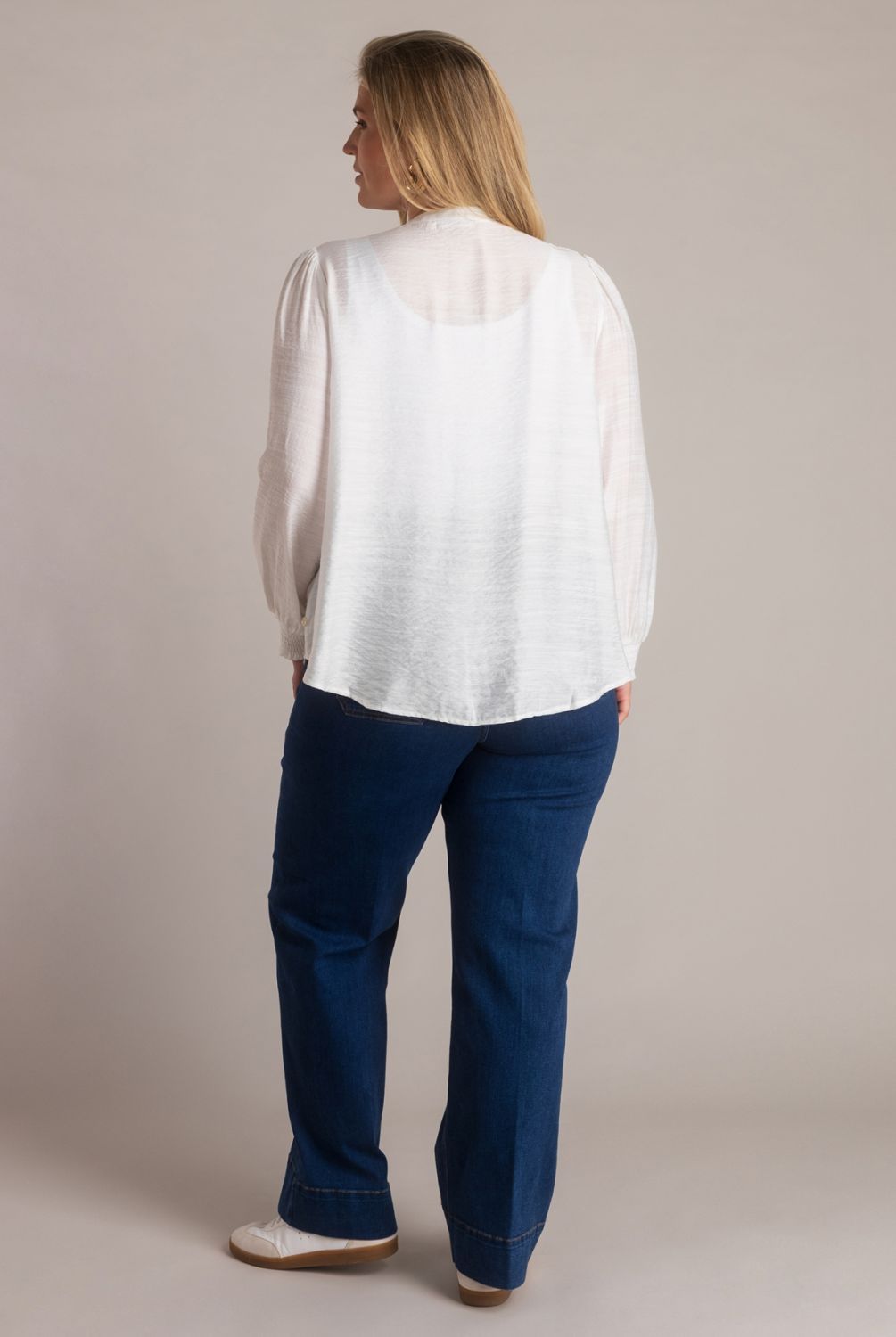 Online Yest Curve Jill shop | Gratis verzending | Yest Curve Jill collectie